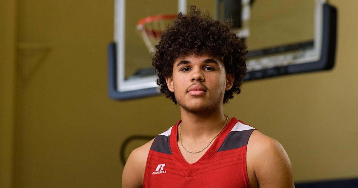 501 LIFE Magazine | ‘Respectful’ Morris motivates Red Hawks