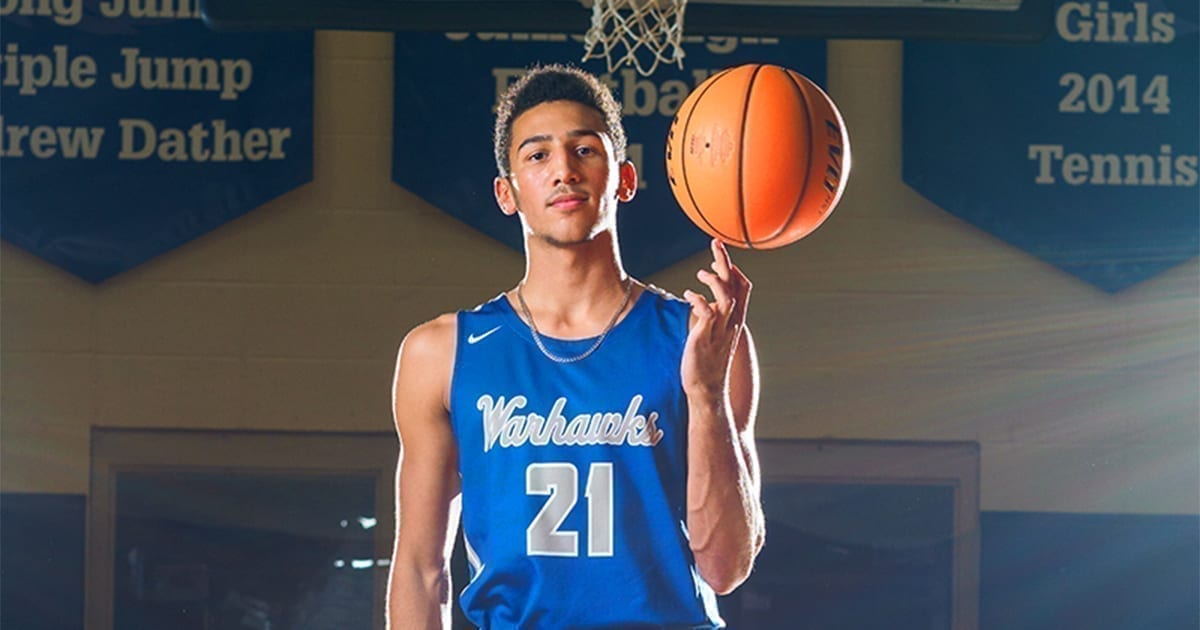 501 LIFE Magazine | Booker leads through adversity