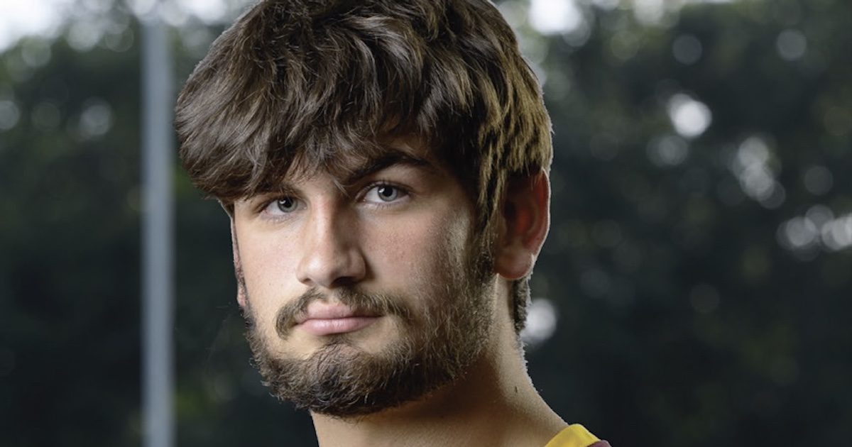 501 LIFE Magazine | Roberts, Wolves seek redemption