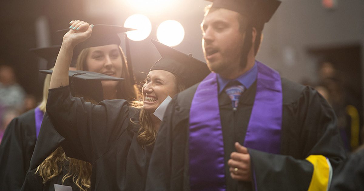501 LIFE Magazine | UCA hosts Graduate School commencement