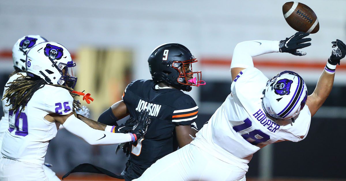 501 LIFE Magazine | Bears nab three ASUN weekly honors