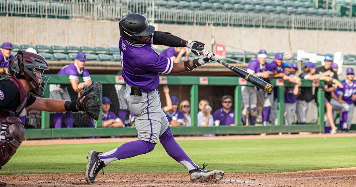 501 LIFE Magazine | Bears fall 8-3 to Trojans