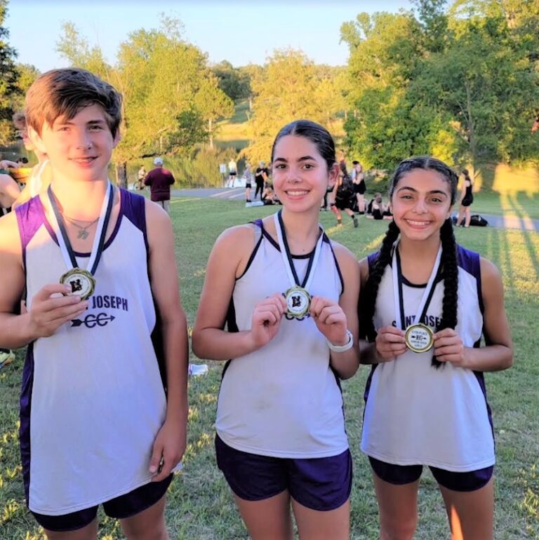 501 LIFE Magazine | St. Joseph’s Cross Country teams win medals
