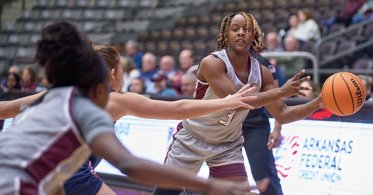 501 LIFE Magazine | UALR opens homestand tonight against Tennessee State