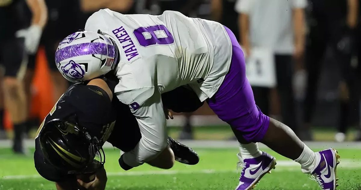 501 LIFE Magazine | No. 7 UCA Bears play Austin Peay Governors in ...