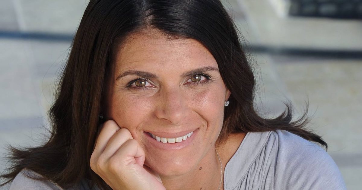 501 LIFE Magazine | Arkansas PBS to livestream Crystal Bridges’ conversation with soccer icon ...